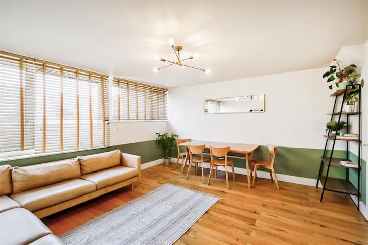 Spacious Stylish 3bed Flat-25min To Central London - Ilford