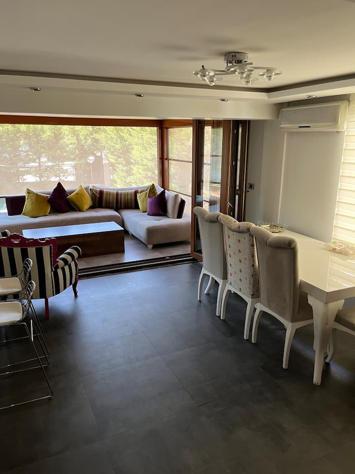 ŞEhir Merkezinde Bahçeli Ve Geniş Müstakil Ev - Pamukkale