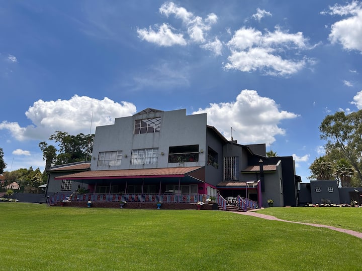 Die Houd Huis - Meyerton