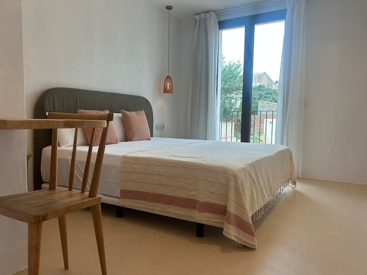 Habitación Doble Con Balcón En Hotel Ses Terrisses - Palafrugell