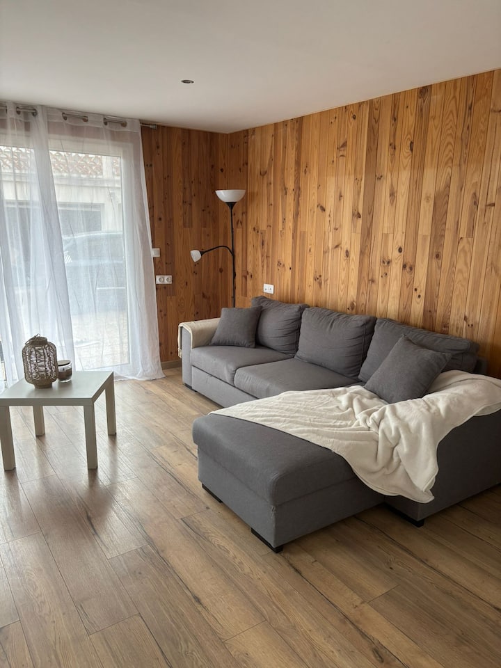 Bas De Villa De 80m² A Peypin - La Bouilladisse