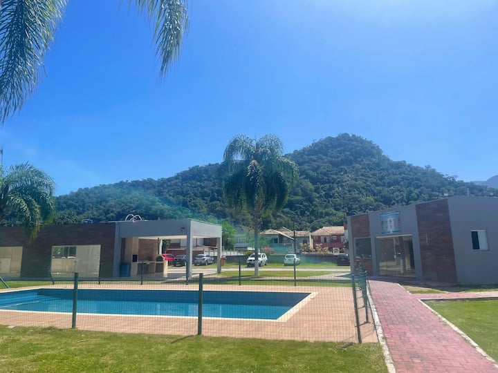 Vista Montanha, 2qts, Varanda, à 10 Min Da Praia - Recreio