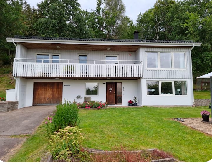 Workers • 4br • 2bath • Parking • All-inc - Uddevalla