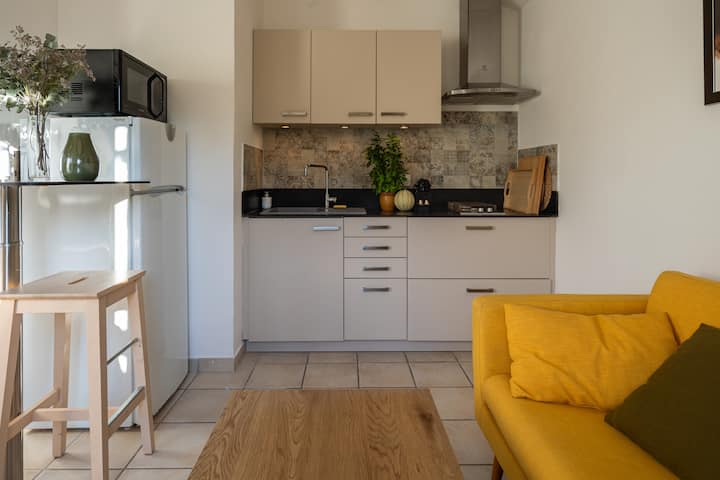 La Colline- Pause Provençale - Fontaine-de-Vaucluse