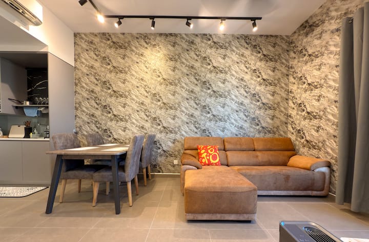 Mossaz Pj | Cozy Homie 【Movie】【2br 4pax】5min To 1u - Petaling Jaya