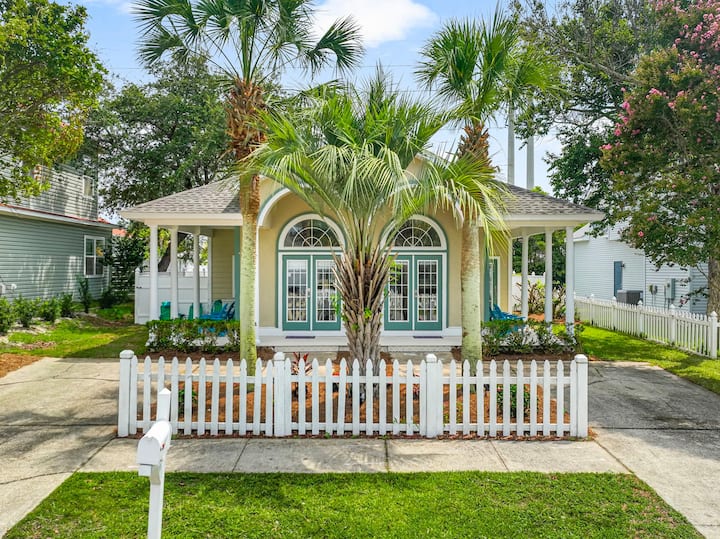 Golf Cart - Pool - Walk To Beach - Fully Updated! - Destin, FL