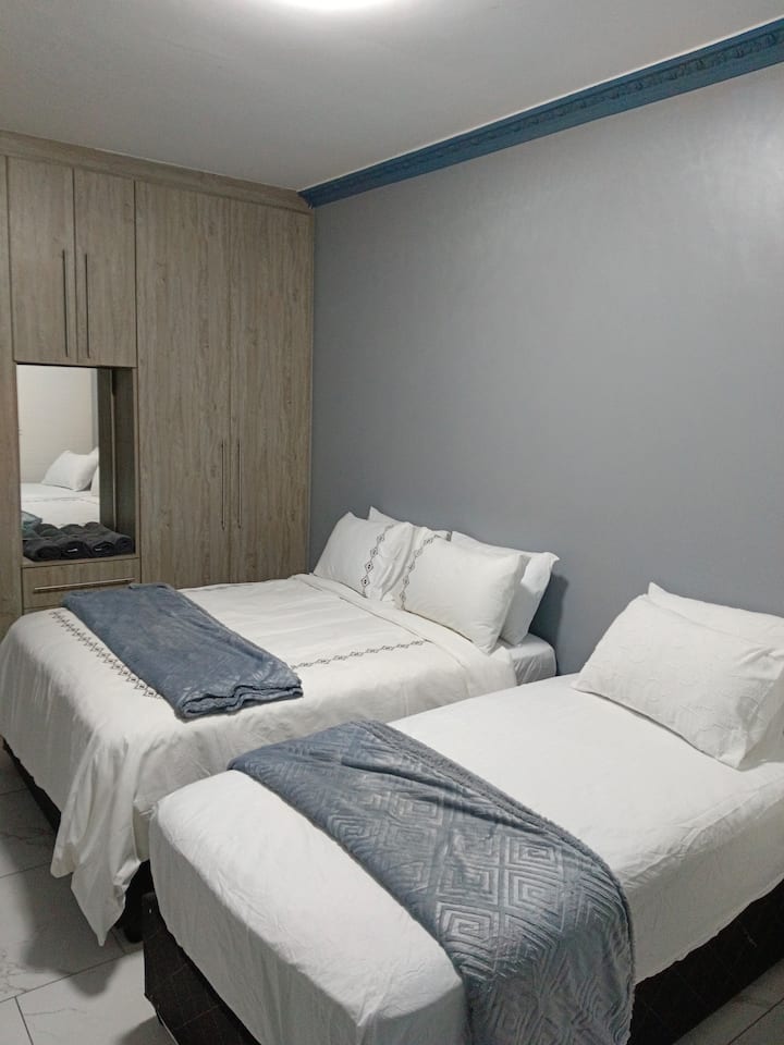 Crompton Apartments 786 - Durban