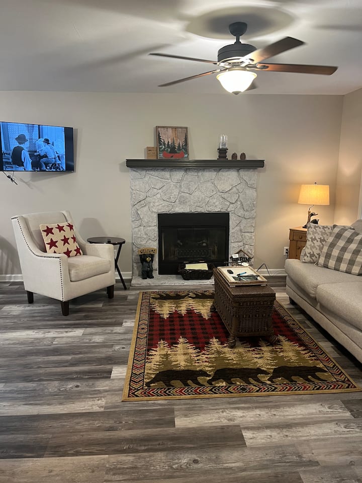Benttree Bears Mountain Cottage - Jasper, GA