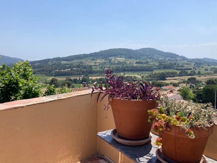 Mas Du Panorama / Panorama House - Le Castellet