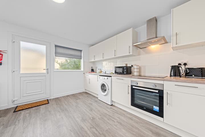 Kilmarnock I Sleeps 6 I 3br - Kilmarnock