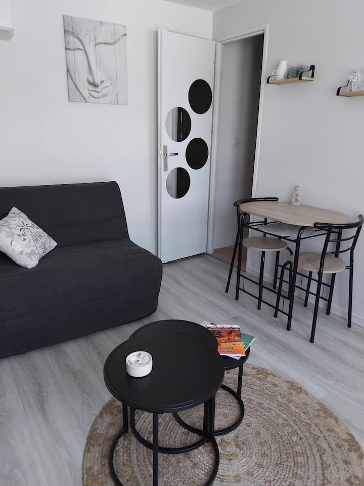 Studio "Les Lys" à 450 M De La Mer Méditerrannée - Agde