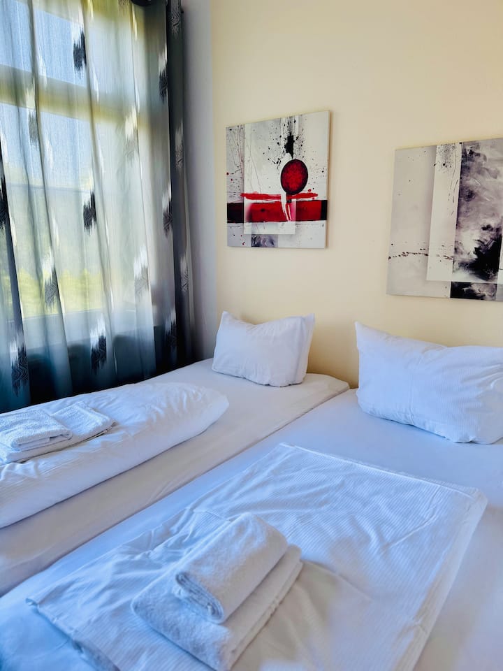 Sonniges Balkon‑refugium In Plauen - Pöhl