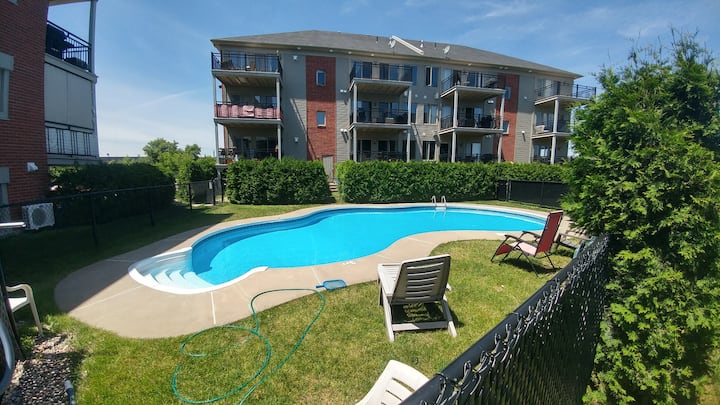 4435-jolie Condo Avec Piscine! - Brossard