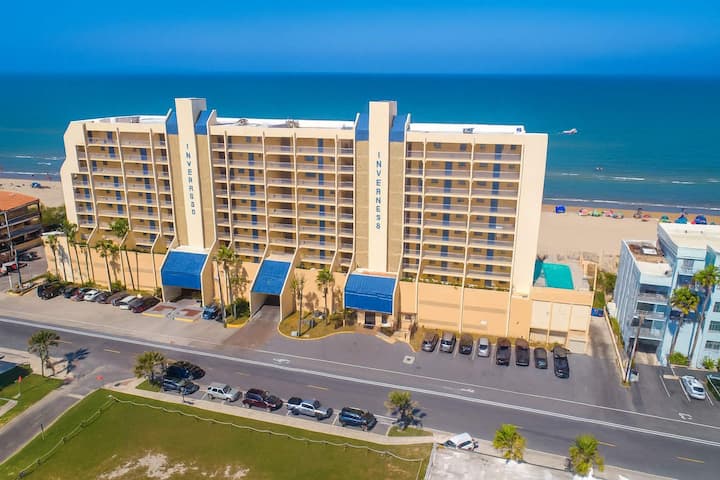 Sweeping 5th Floor Views " Direct Beach " Remodele - South Padre Island, TX