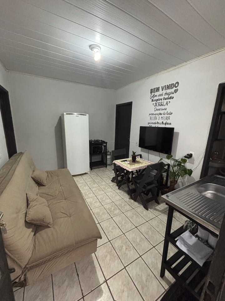 Ap3: 2 Quartos Próx Aos Quartéis E Hospital Reg - Santa Maria