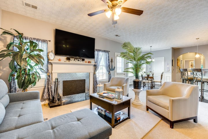 Luxury Hamptons 5br Oasis With Pool Retreat - Stockbridge, GA