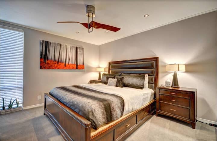 Two Step – 1br W/ Pool & Office - Grand Prairie, TX