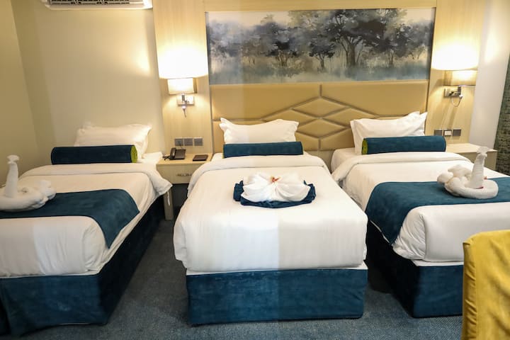Deluxe Triple Room (Touq Al Balad Hotel) - Jeddah