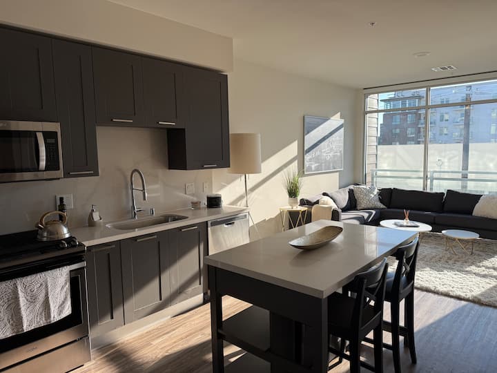 Beautiful 1br In Hollywood - Prime Location/pool - West Hollywood