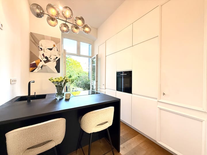 Wunderschöne Altbauwohnung - Düsseldorf