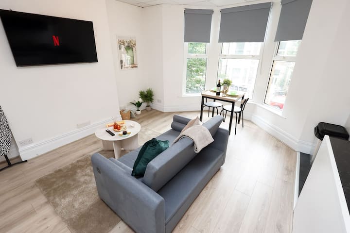 The Central Loft -Free Parking, Contractor&holiday - Cardiff