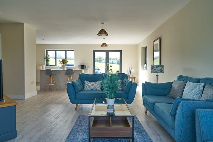 Charming Coastal Retreat - Padstow