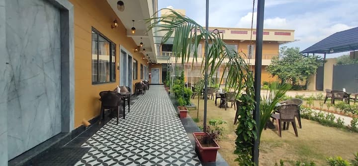 Family Room - Brahma Temple - アジュメール