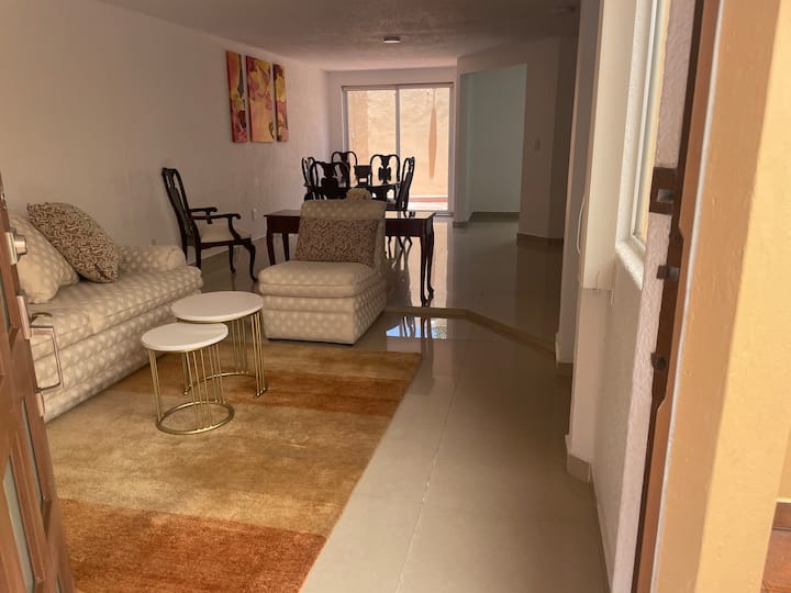 Casa En Privada, Av. Las Torres. - Toluca