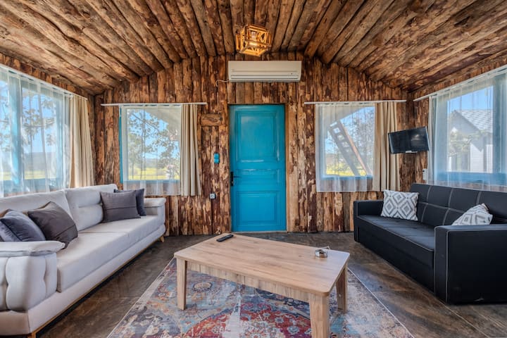 Urla Yayla Evi/tv/wi-fi/klima/barbekü/şömine - Seferihisar