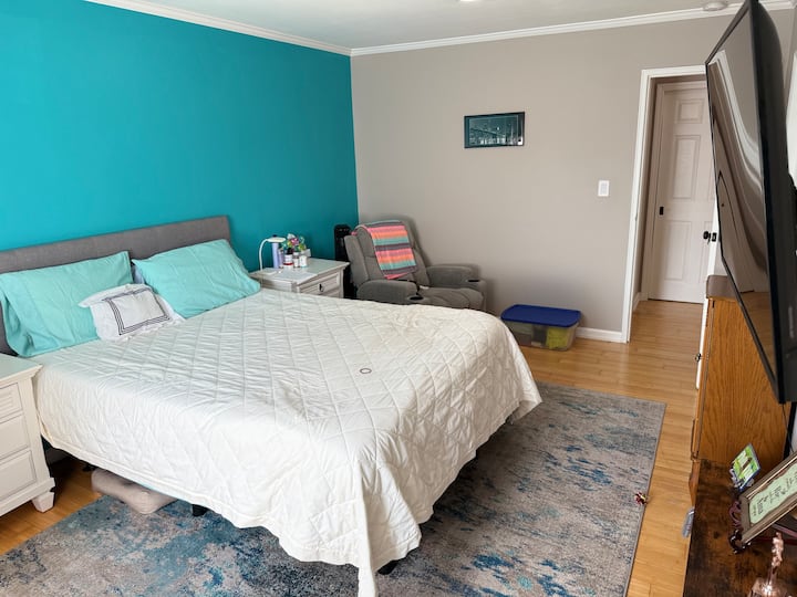 1 Br Apt Near Water, Dining! - Holbrook, NY