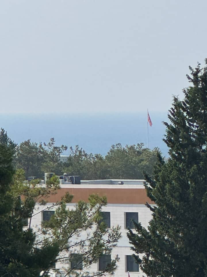 Manzaralı Lüks Daire Merkezde - Kyrenia