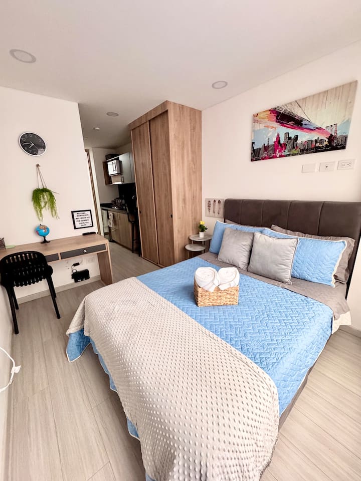 Bright & Cozy Studio In Club House | Sauna - Colombia