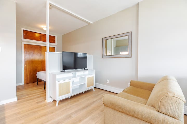 Cozy Studio With Full Kitchen W/ Pool Access - Seabrook, NH