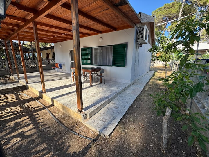 Emi Beach House - Golem