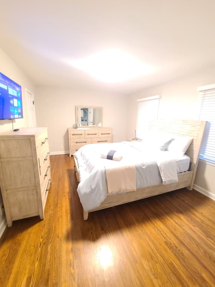 4br, Mall & Food 1 Min, 15 Min Uptown, Golf 5 Min - Charlotte