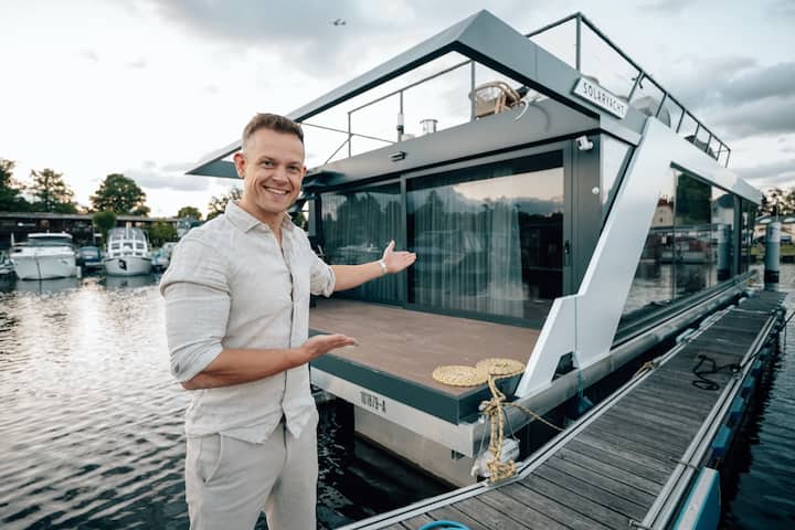 Shared Horizon – Ein Besonderer Ort Auf Dem Wasser - Berlin