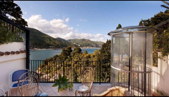 Taormina: Vista Mare Da Sogno - Taormine