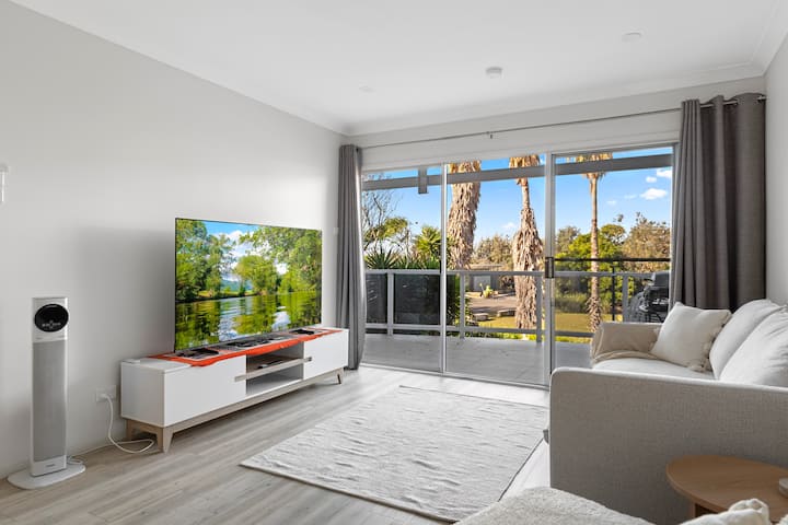 2bdr Beachside Bliss In Wamberal - Terrigal