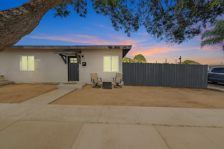 Modern Stay Near Everything - Chula Vista