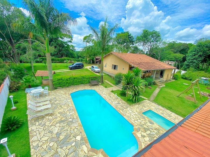 Chácara Com Piscina, 7 Quartos, Até 28 Pessoas - Ibiúna