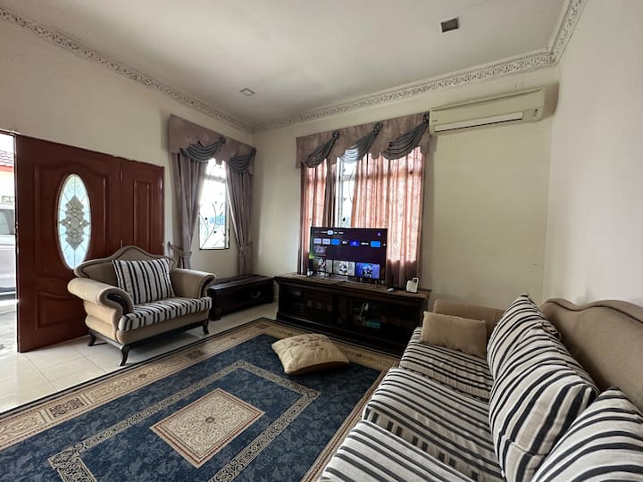Homestay Jasmin Indah, Senawang - Senawang