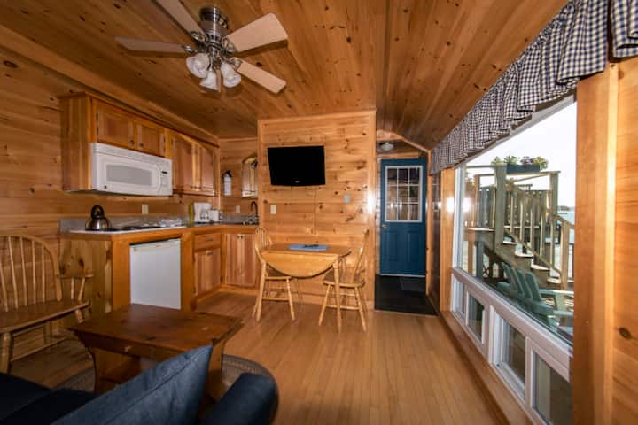 1-bedroom Oceanfront Apartment - St. Andrews