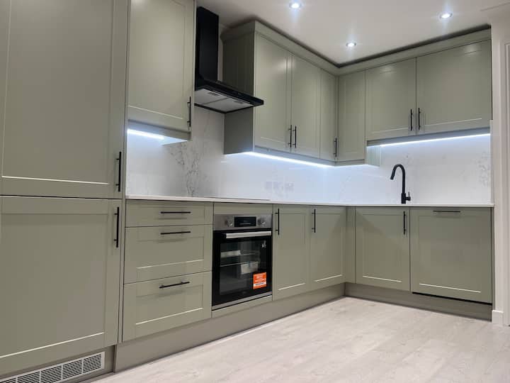 Rose Mews, Newly Refurbed Modern Interior W Garden - Chingford