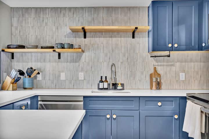 Beautifully Furnished- Centrally Located-fast Wifi - Longmont, CO