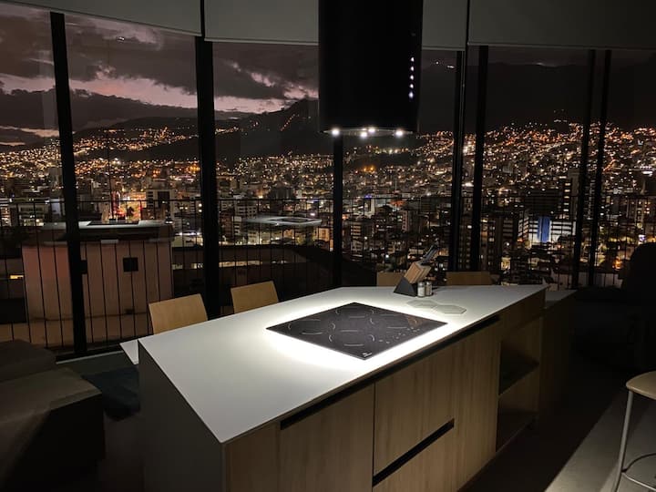 Panoramic Epiq Suite La Carolina - Quito