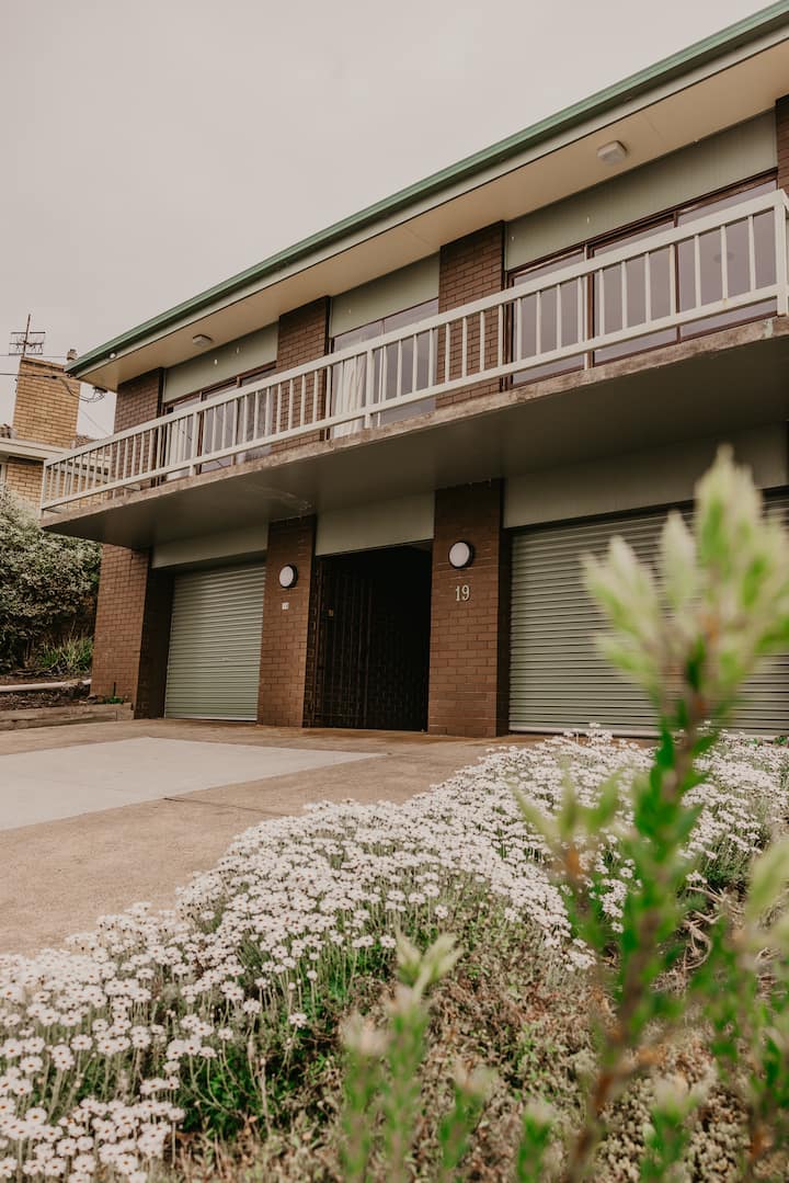 Seaview Vaykay On Maxwell - Warrnambool