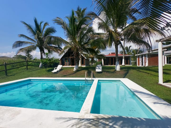 Palm Beach Costa Esmeralda - Costa Esmeralda