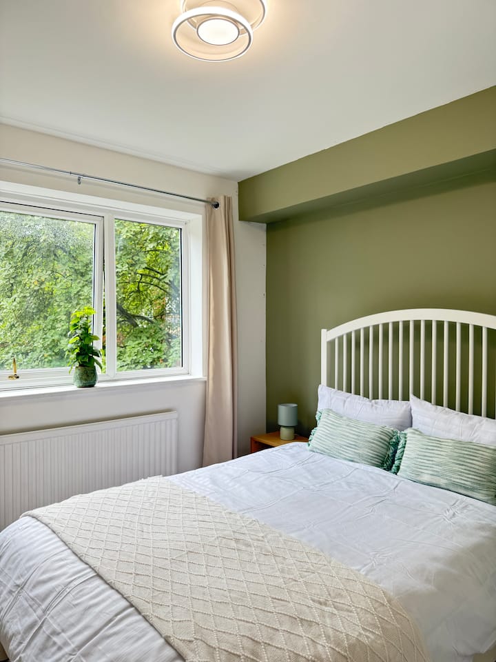 Luxury + Modern Flat In Wembley | 5 Beds|2 Bedroom - Harrow