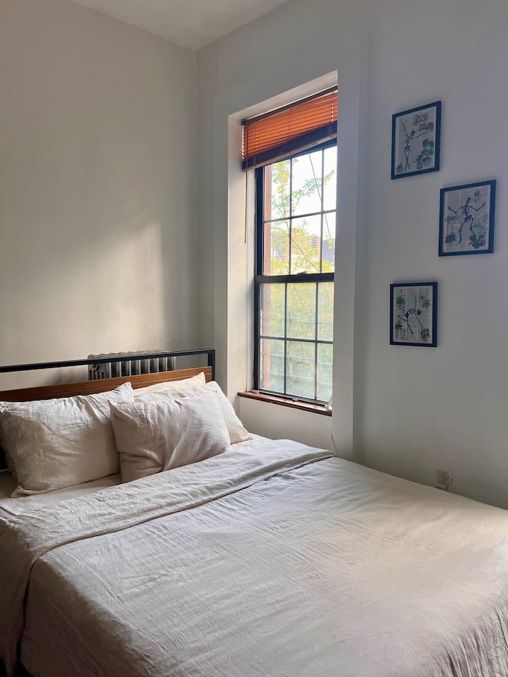 Artsy Studio Apartment In Harlem - New York City