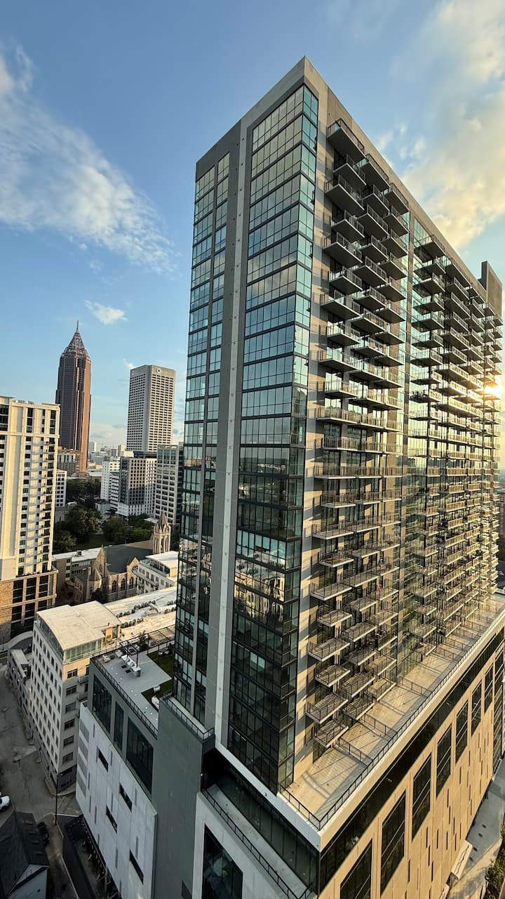 Luxe Modern 1br Apartment In Midtown W/ City View - Decatur